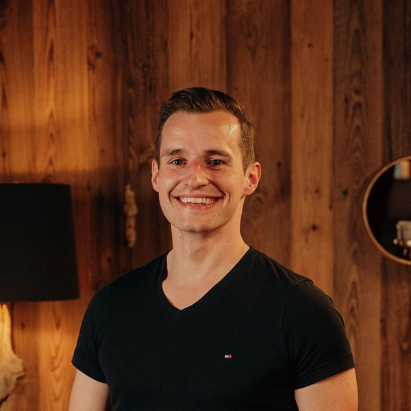 Schwarzhirsch. Furniture made for life